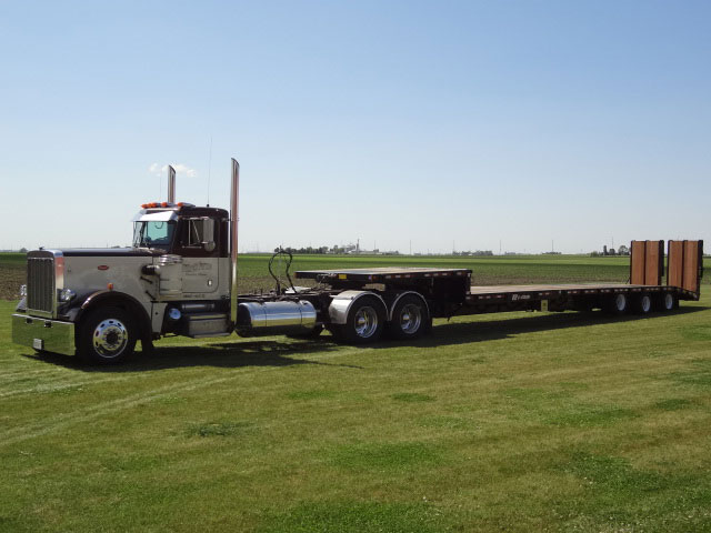Paver Trailers | Willrett Farms Equipment Sales | Hinkley, IL | Quality ...
