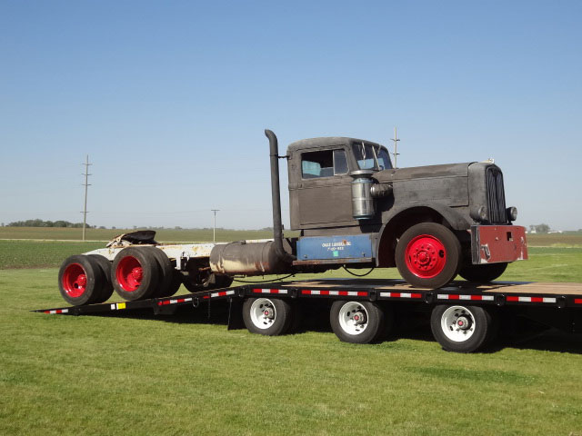 Paver Trailers | Willrett Farms Equipment Sales | Hinkley, IL | Quality ...