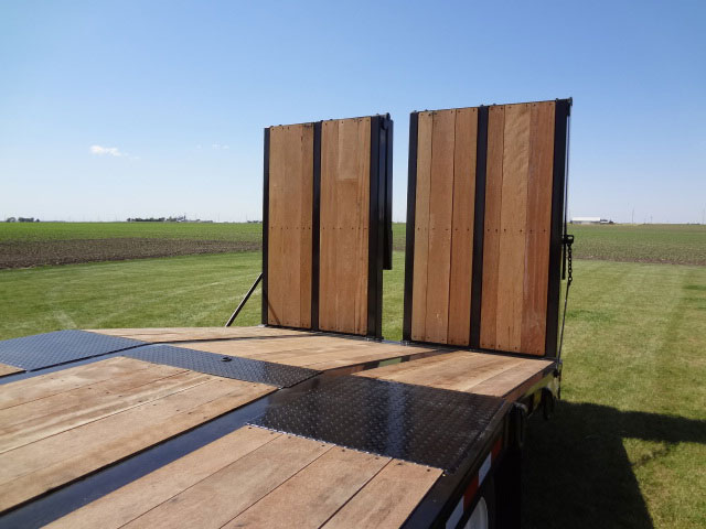 Paver Trailers | Willrett Farms Equipment Sales | Hinkley, IL | Quality ...