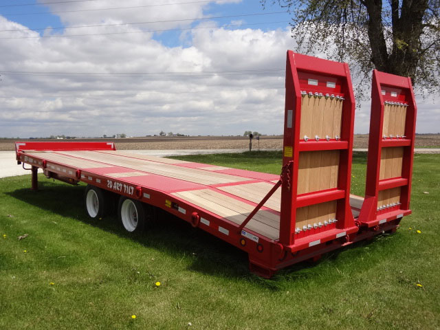 Tag Trailers | Willrett Farms Equipment Sales | Hinkley, IL | Quality ...